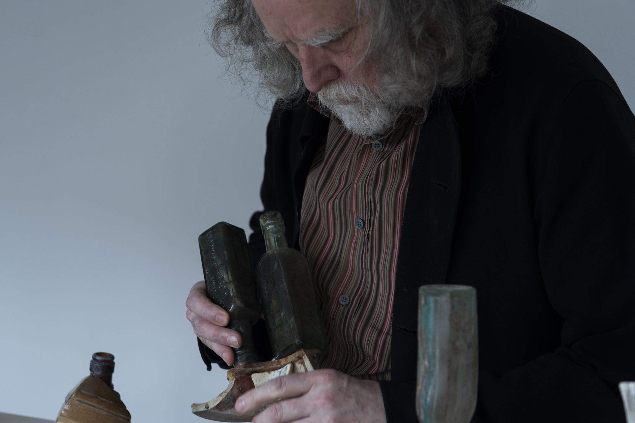 Robert Cooper solo Exhibition ‘Holding to the light - kasper.jp